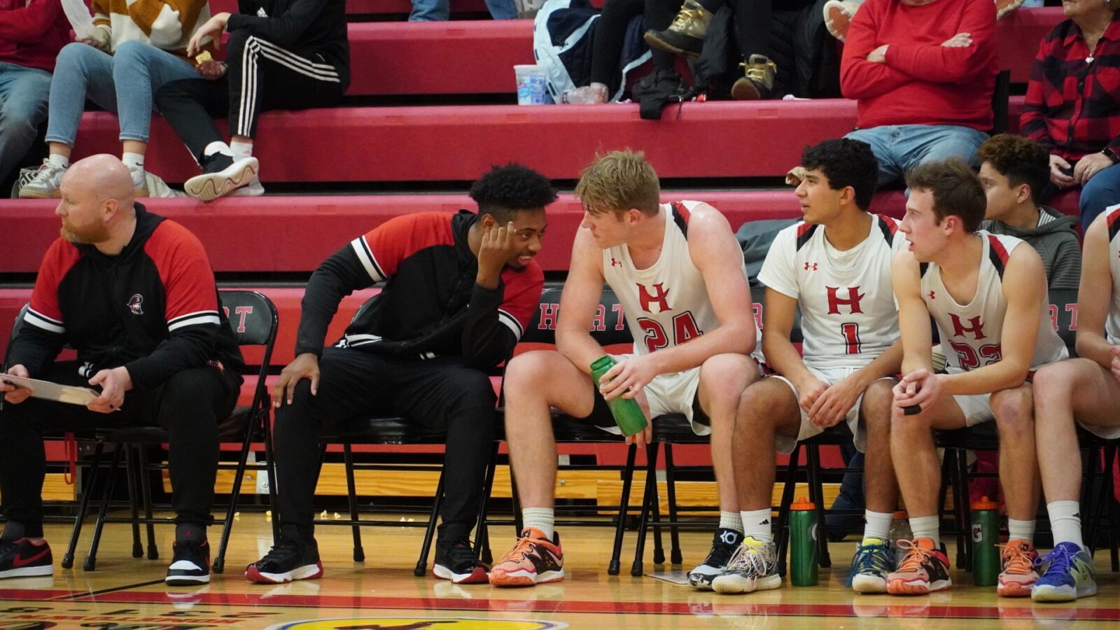 ‘This kid’s different:’ Hart’s Parker Hovey shies from limelight, but ...