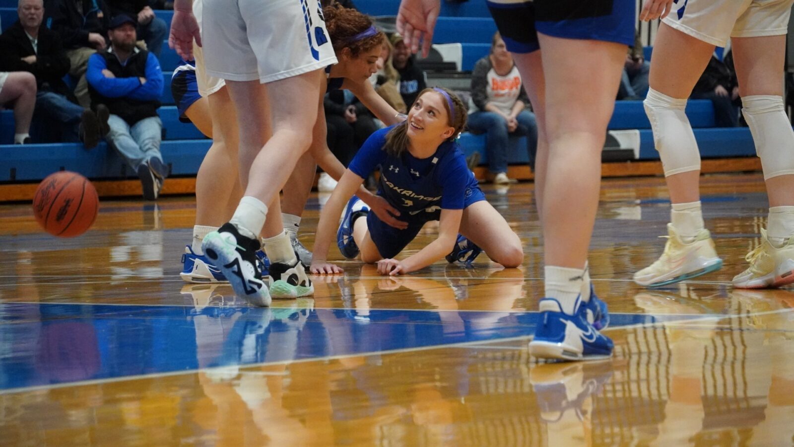Hot-shooting Anna Lundquist powers Oakridge past Ravenna - CatchMark Sports