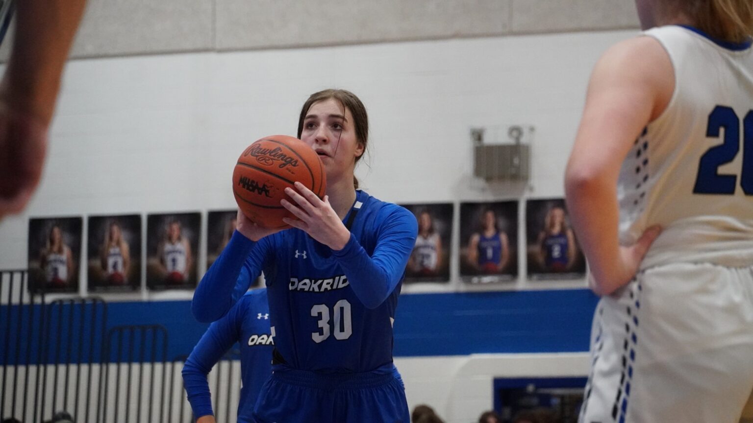 Hot-shooting Anna Lundquist powers Oakridge past Ravenna - CatchMark Sports