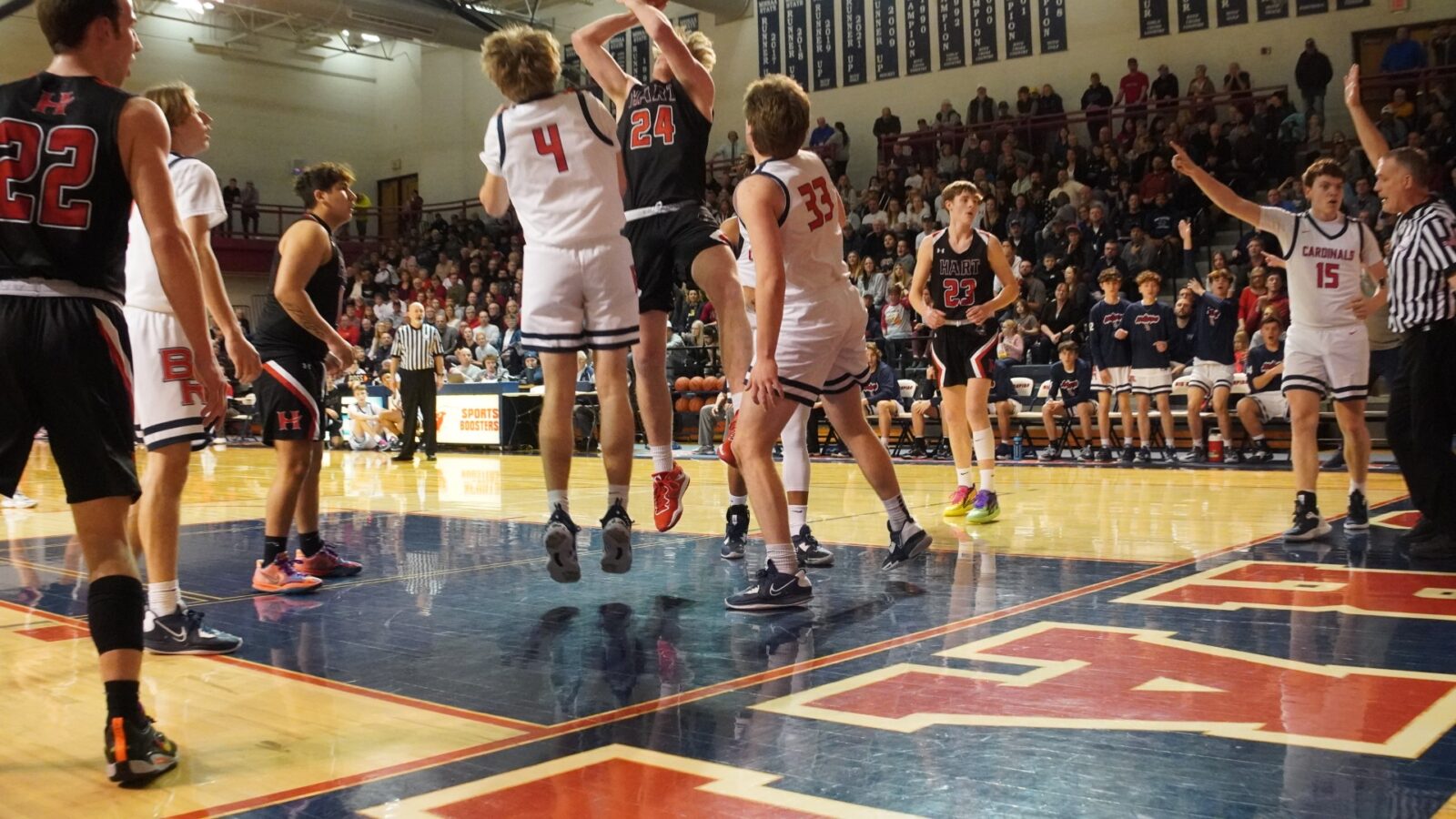 Hart boys basketball team advances on big, milestone night for Parker ...