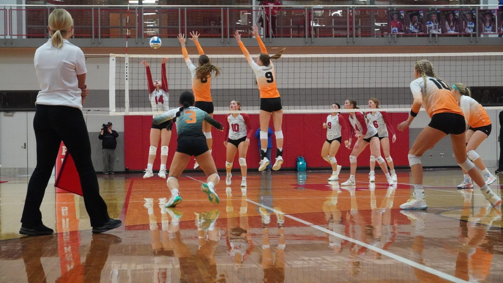 See photos, video from key Ludington-Fremont showdown in WMC Lakes ...
