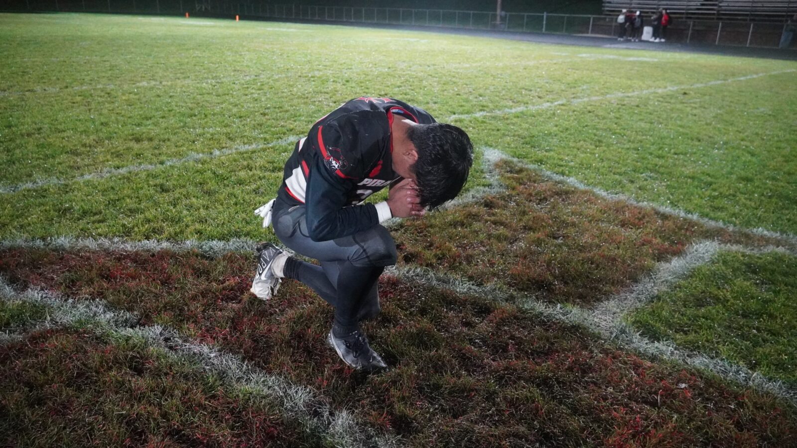 Hart football team makes history in style with 44-0 payback victory ...