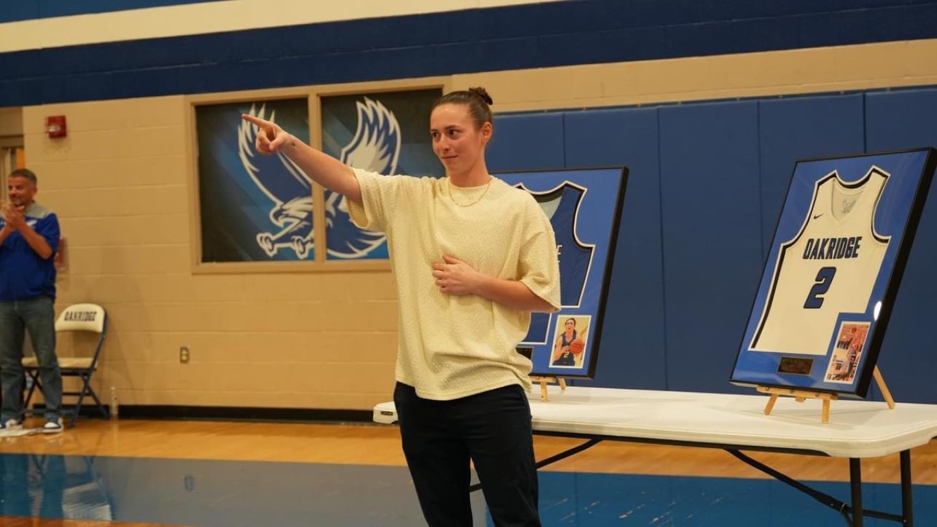 Oakridge celebrates all-timer Sophia Wiard for her athletic, academic ...