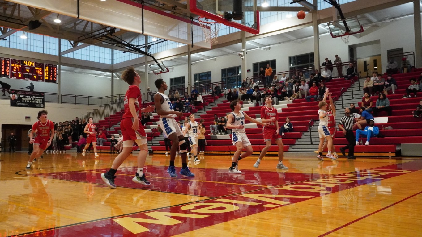 Early 3-point shooting sparks Spring Lake past Montague in district ...
