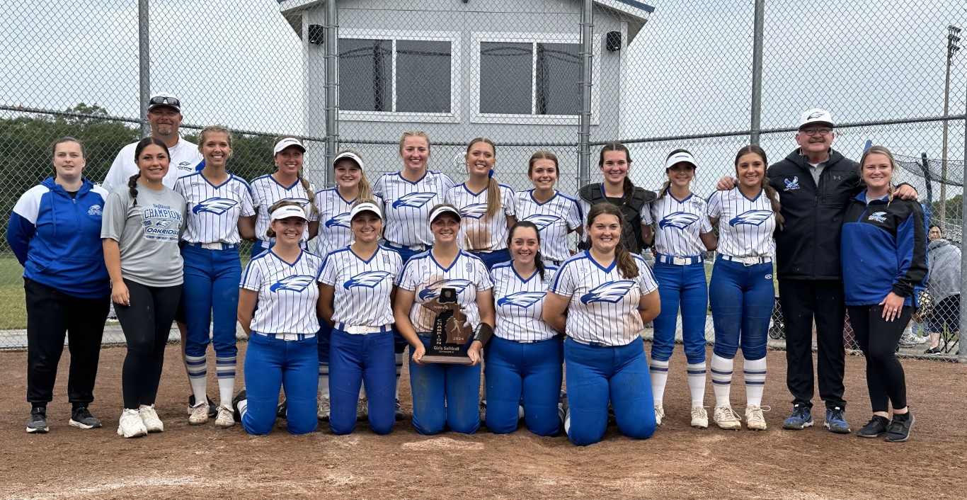 See photos, details from Oakridge’s thrilling 2024 district softball ...